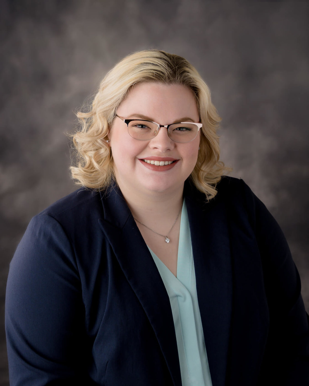 Powell Ohio Photographers - Headshots - staceyashphoto.com